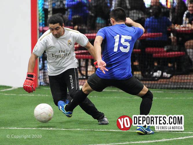 Reynosa FC llega caminando a la semifinal de veteranos en Chitown